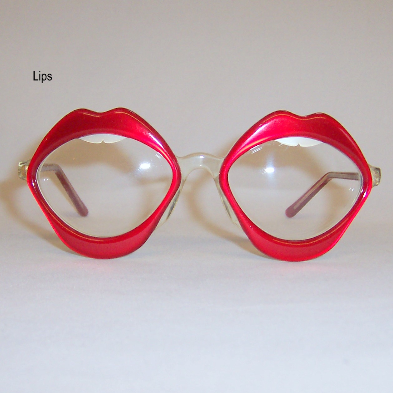 Unusual 1980s Lips Frame | Dead Men's Spex